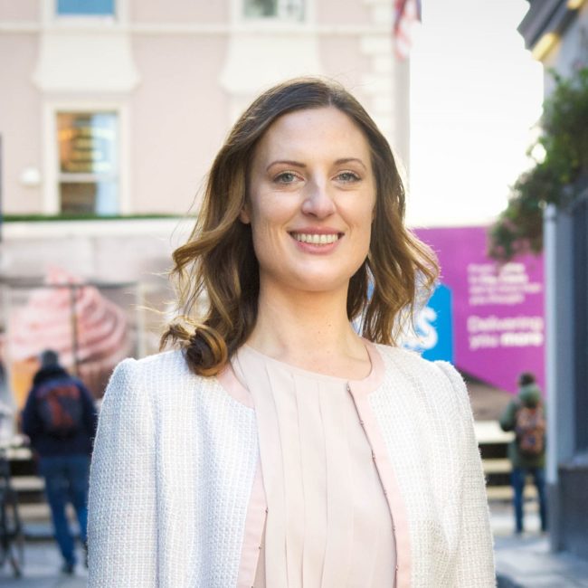 Pamela Newenham | Learn From Leaders